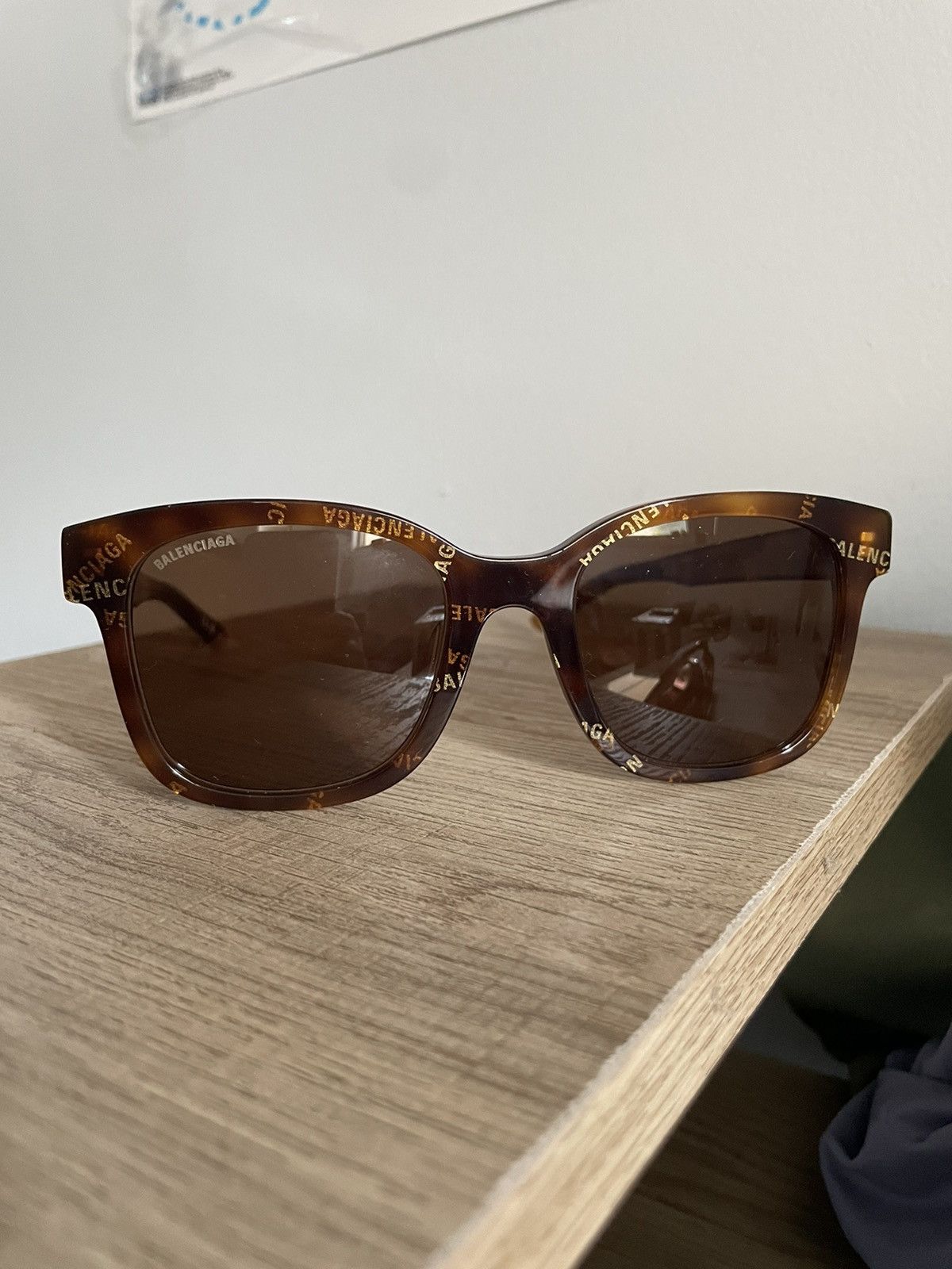 Balenciaga D frames logo print | Grailed