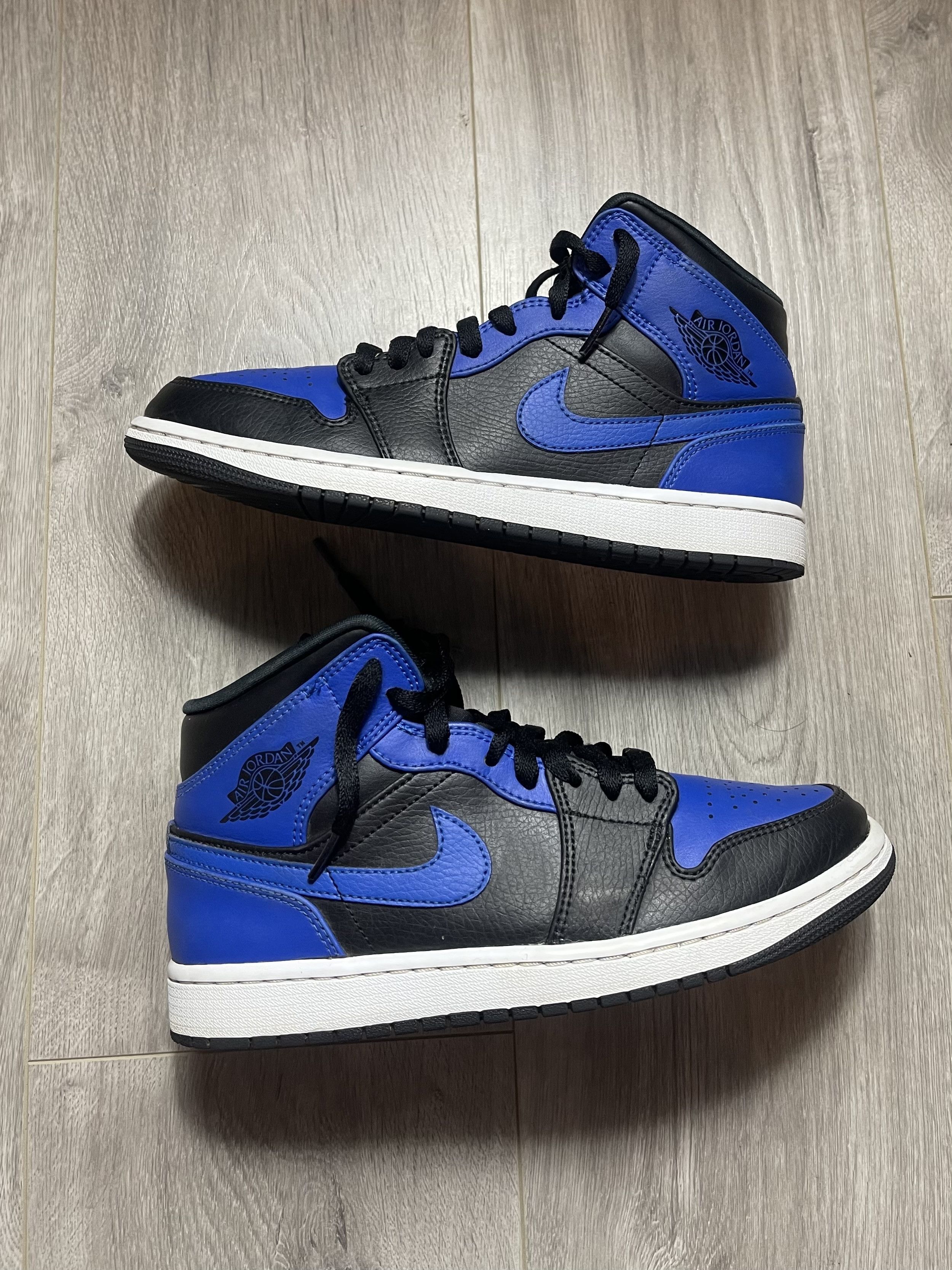 Nike Air Jordan 1 Mid Hyper Royal Tumbled Leather -Small Flaw | Grailed