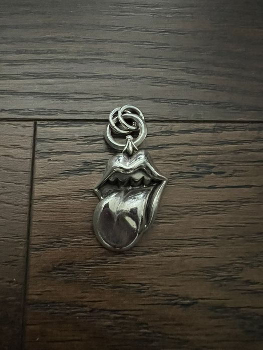 Chrome Hearts Chrome hearts large lip & tongue Rolling Stones pendant ...