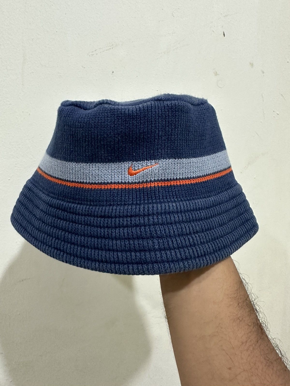 Nike 🔥Vintage🔥 Nike Cuffed Small Swoosh Logo Bucket Hat | Grailed