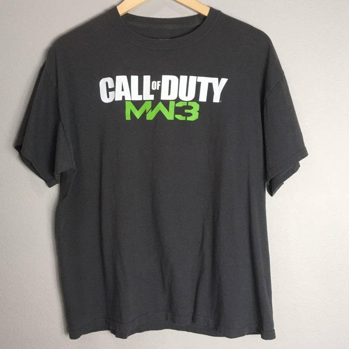 Streetwear CALL OF DUTY MW3 Shirt Modern Warfare 3 Video Game Large ...