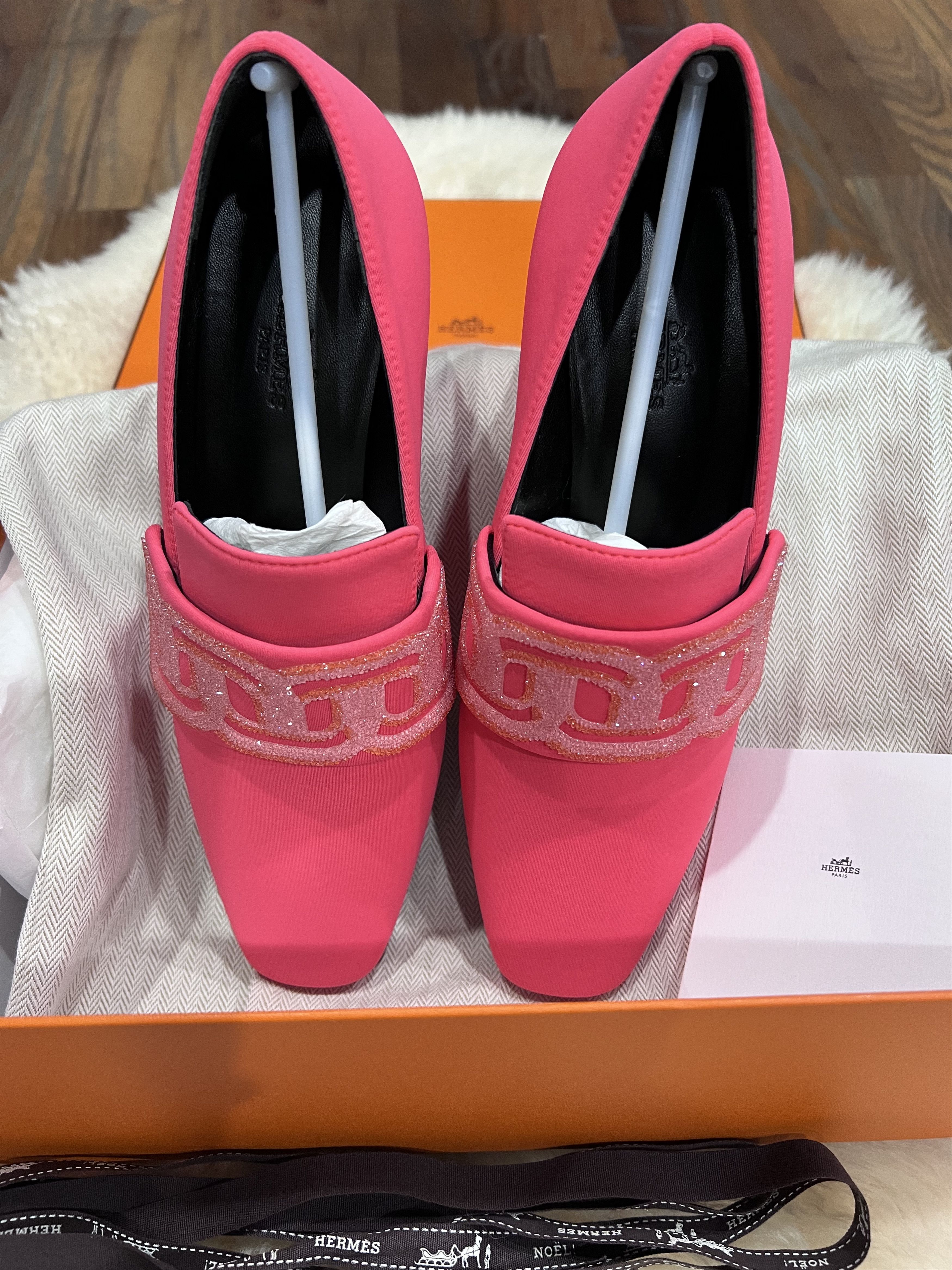 Hermes Brand New HERMES exclusive Crystal Embossed DONNA PUMP | Grailed