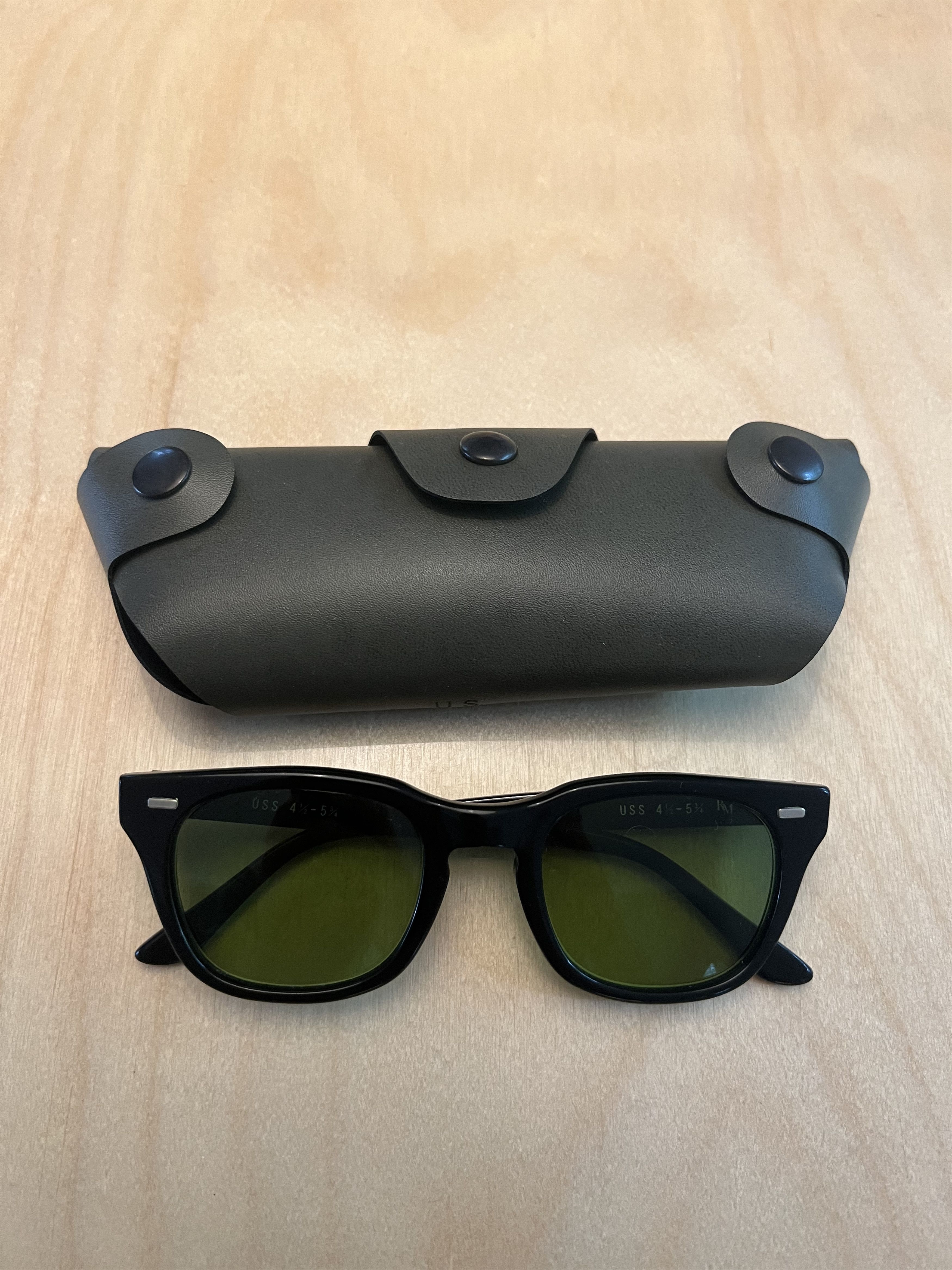 The Real McCoy's The Real McCoy's MA20008 USS Celluloid Frame Green O/S ...