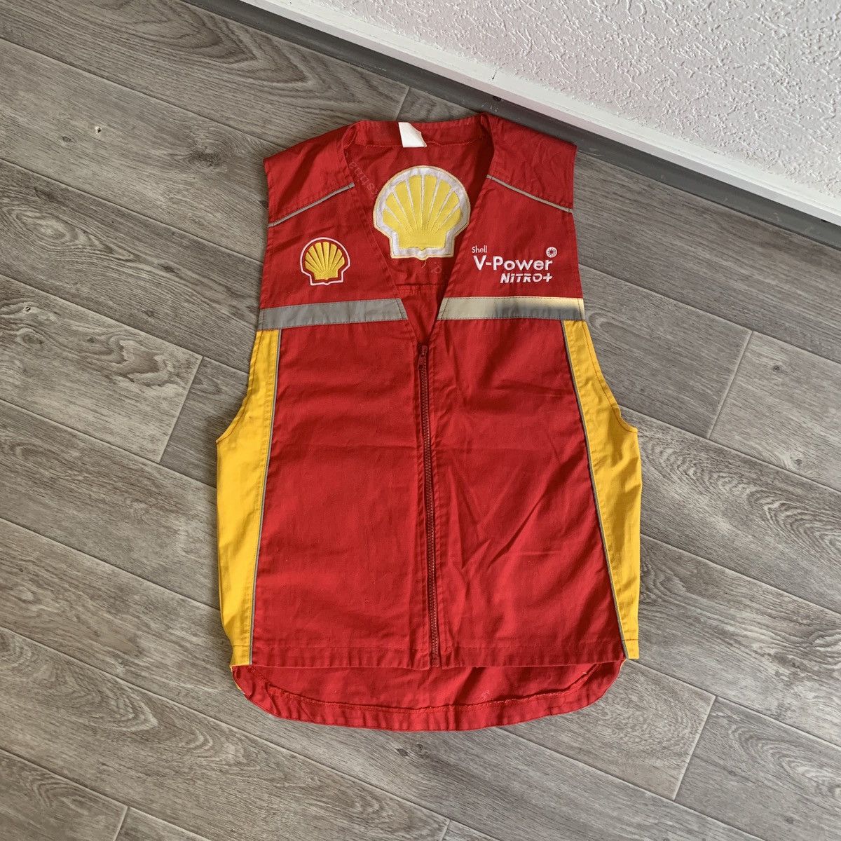 Vintage Shell Ferrari Sponsor Racing Reflective Gp Vintage Vest Tee ...