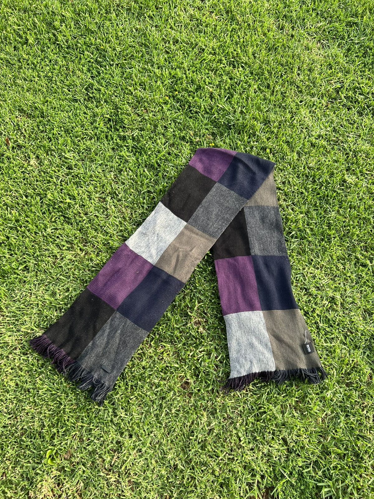 Vintage Vintage Hugo Boss Scarf 90s American Wear Y2K Casual Style ...