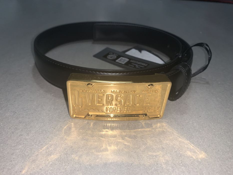Versace 100% AUTH MENS WOMENS VERSACE LICENSE PLATE BELT 75/30 $650 ...