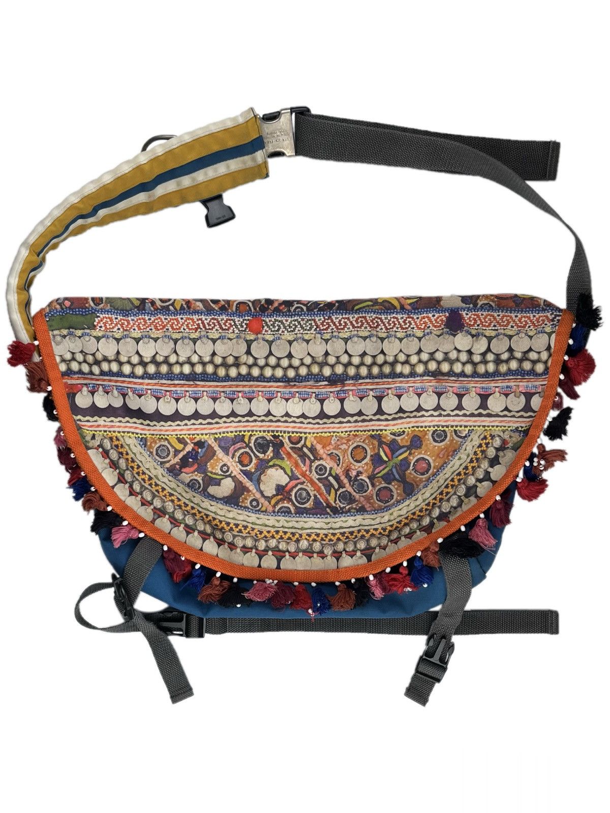 Jun Takahashi × Undercover SS08 Undercover Ethnic Messenger Sling Bag ...