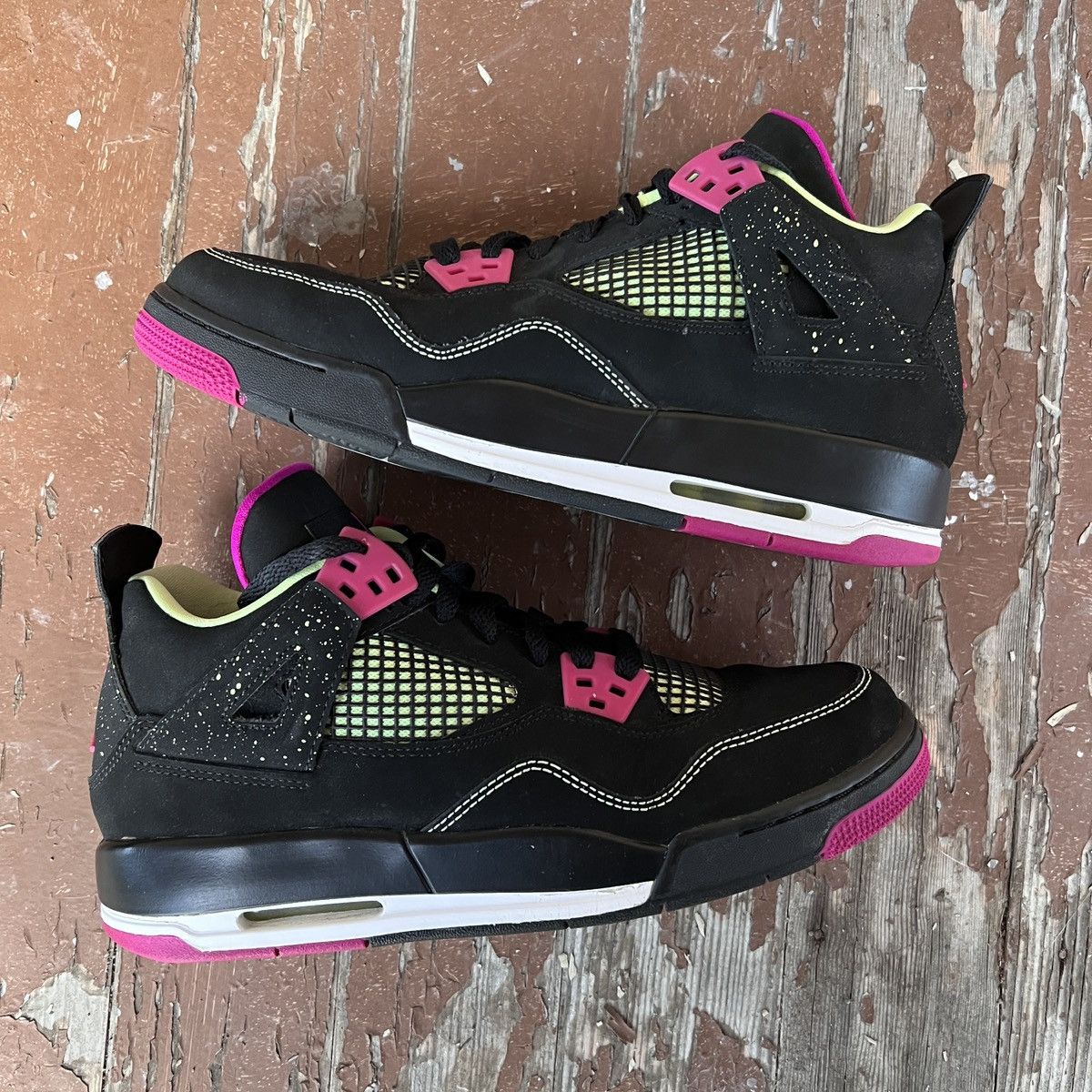 Jordan Brand Air Jordan 4 Retro Fuchsia Size 7.5Y | Grailed