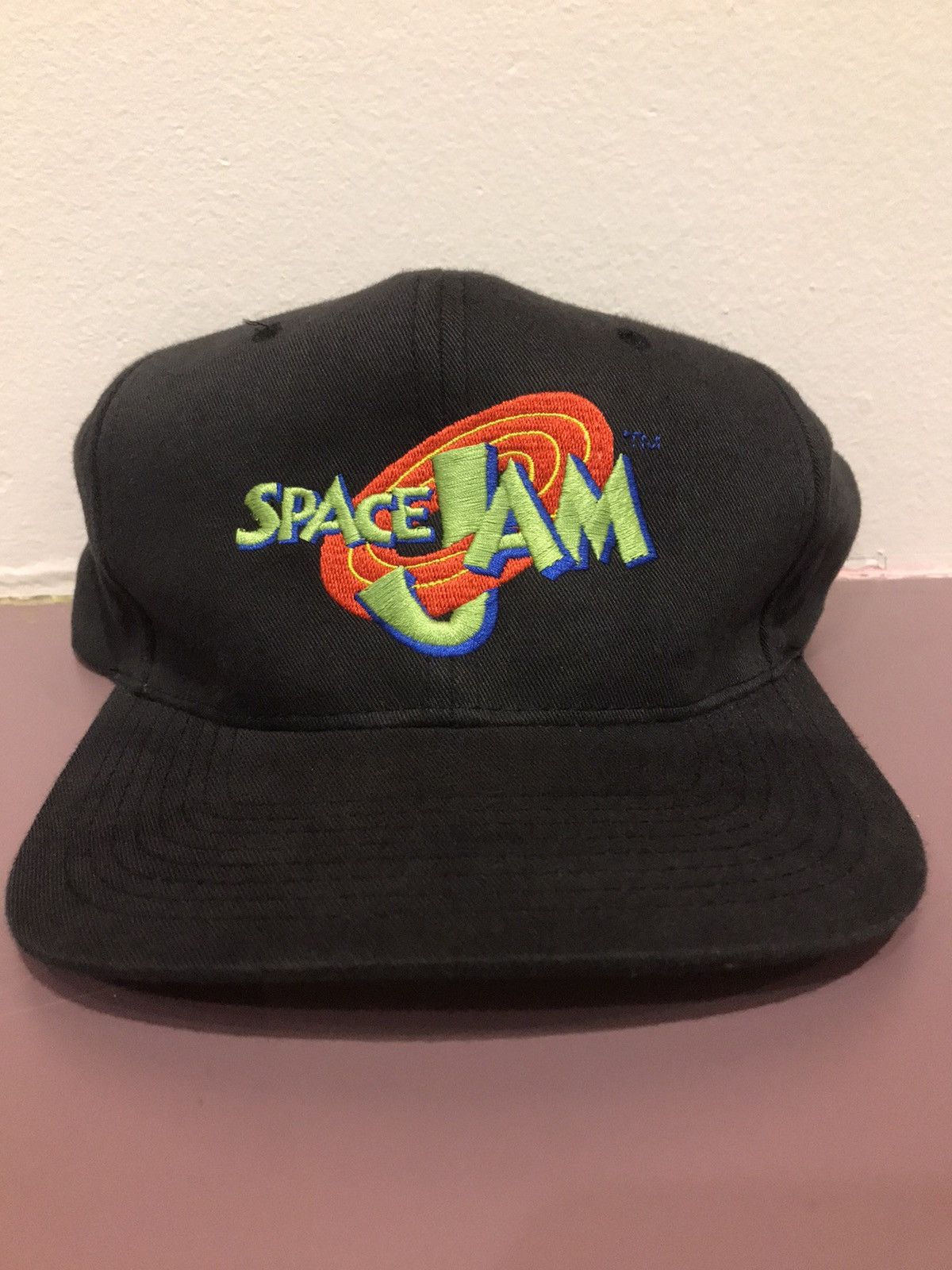Jordan Brand × Movie × Vintage Vintage 90s space jam Jordan looney ...