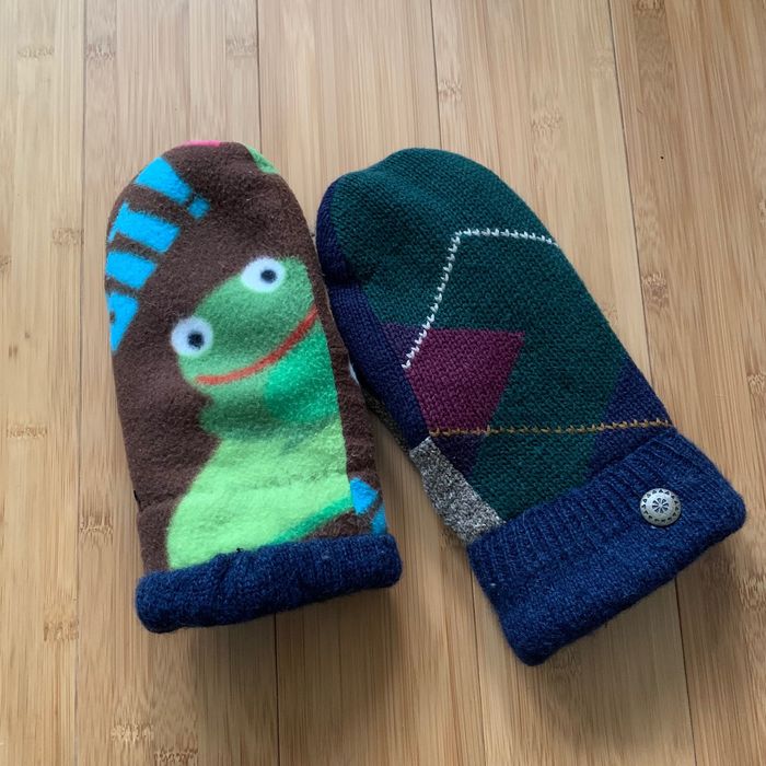 Other Reversible Mittens Gloves Plaid Kermit Muppets Ribbit Frog | Grailed