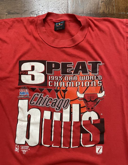 Vintage Vintage 1993 Chicago Bulls 3 Peat T Shirt - Logo7 NBA Jordan | Grailed
