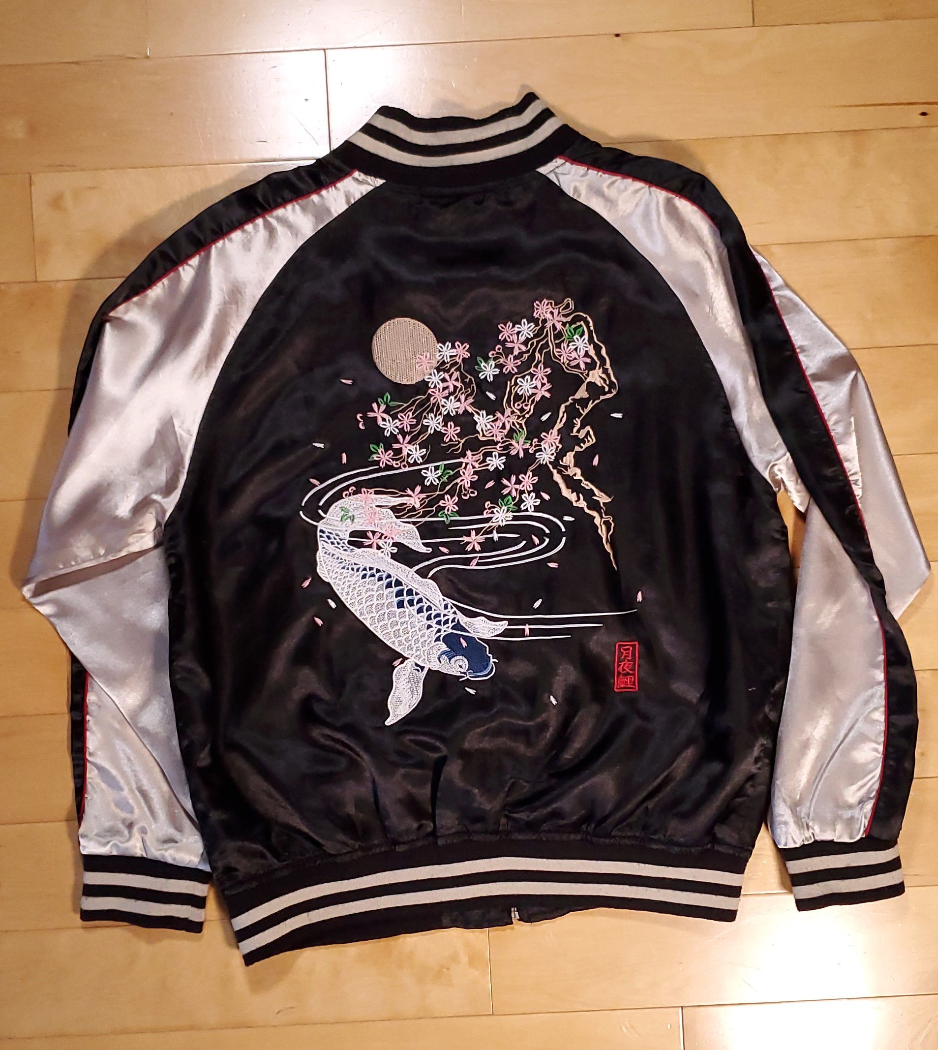 Japanese Brand Japanese traditional koi fish embroidered souvenir ...