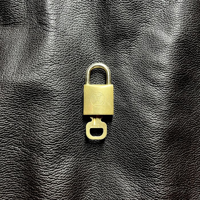 Louis Vuitton Vintage Louis Vuitton 302 Lock Padlock #200 | Grailed