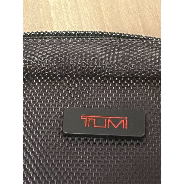 Tumi Tumi small black travel pouch | Grailed