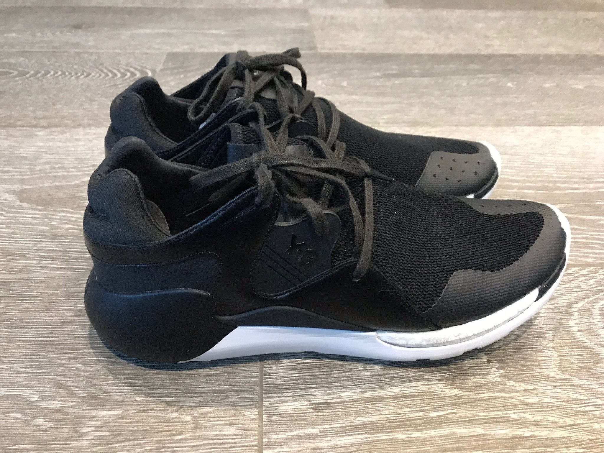 Y-3 Y3 QR RUN | Grailed