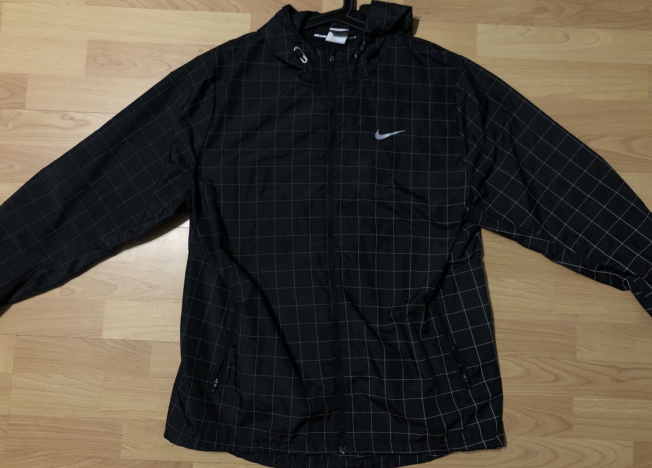Nike Nike Reflective 3m Grid Jacket Size Large | Grailed