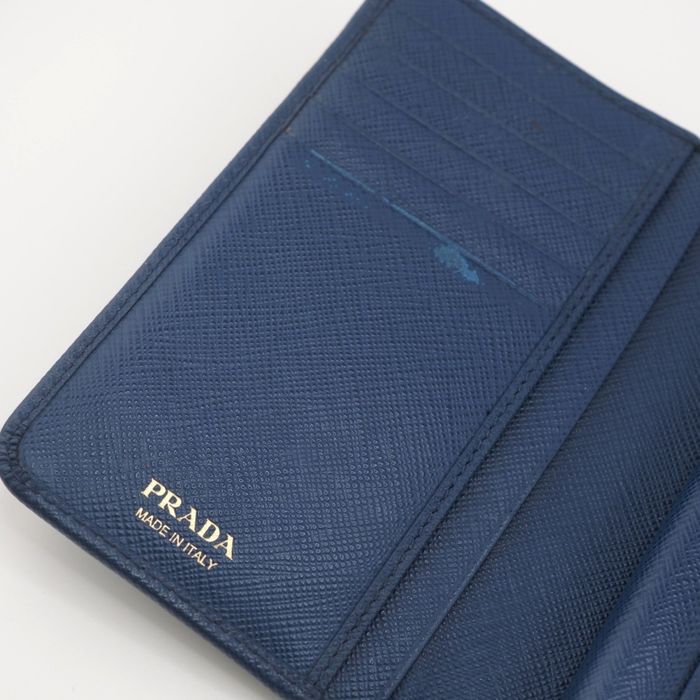 Prada Prada wallet | Grailed