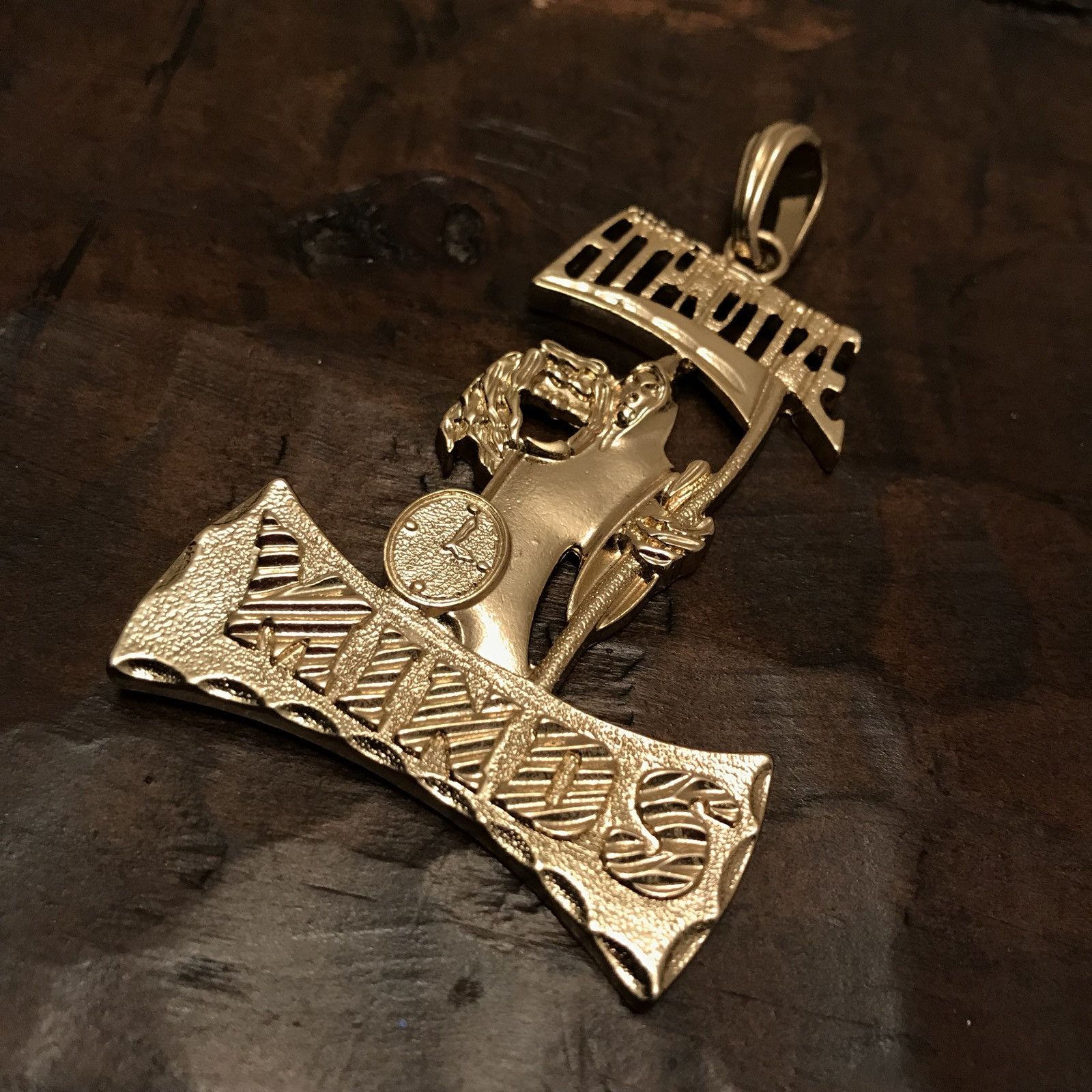 Vintage Three 6 Mafia Hypnotize Minds Pendant | Grailed