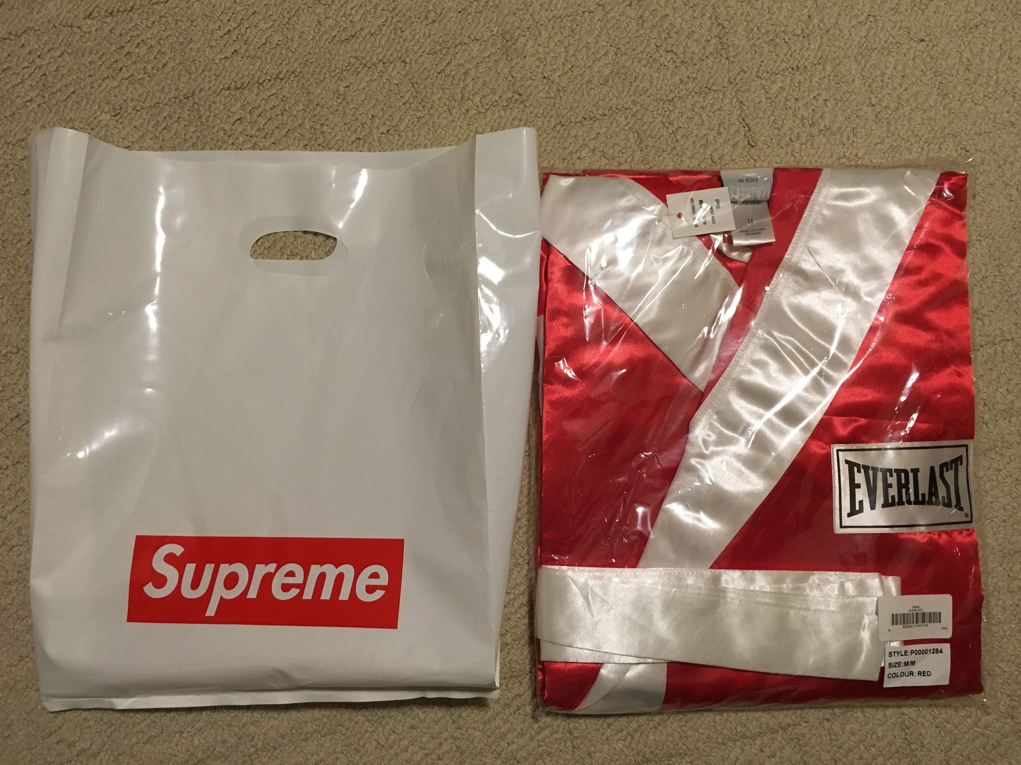 Everlast × Supreme Supreme®/Everlast® Satin Hooded Boxing Robe: Red ...
