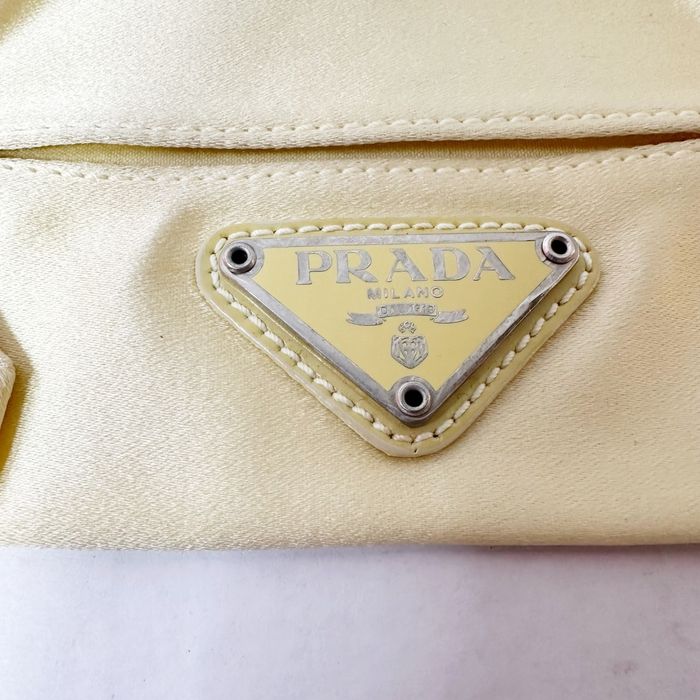 Prada Prada wallet | Grailed