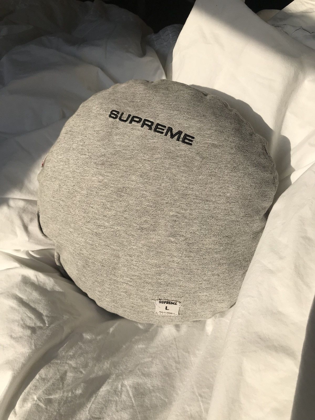 Supreme Pillow | Grailed
