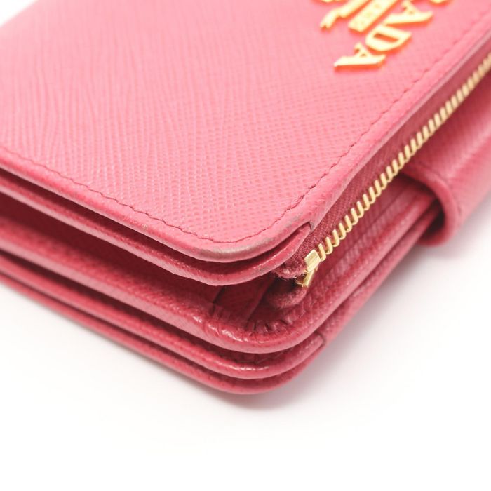 Prada Prada Wallet | Grailed