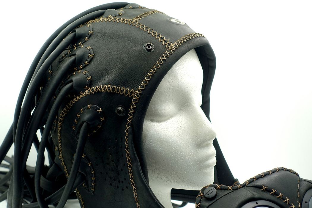 Oakley OAKLEY MEDUSA Leather goggles | Grailed