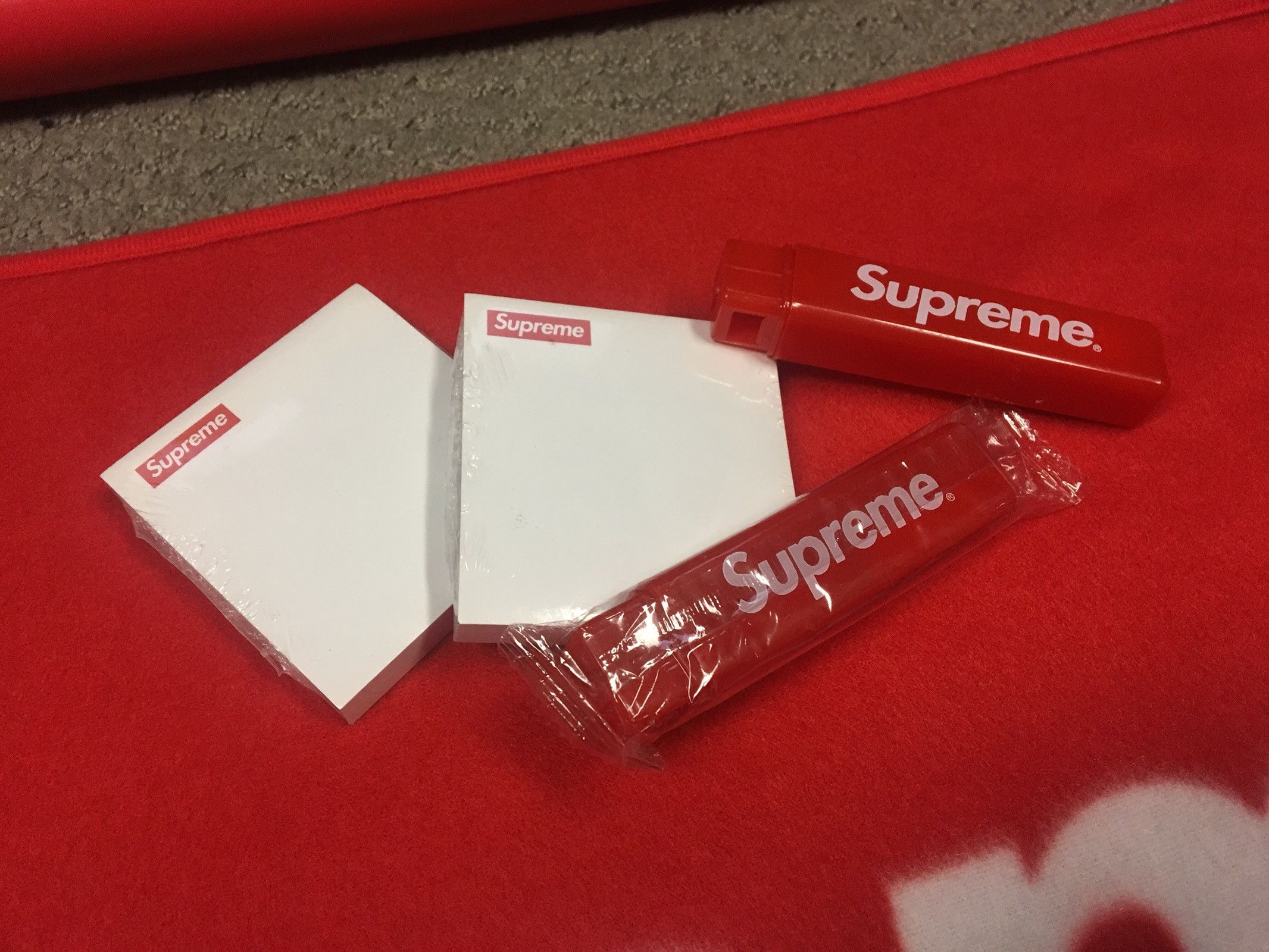 Supreme Post-it Notes & Toothbrush (SEALED) | Grailed