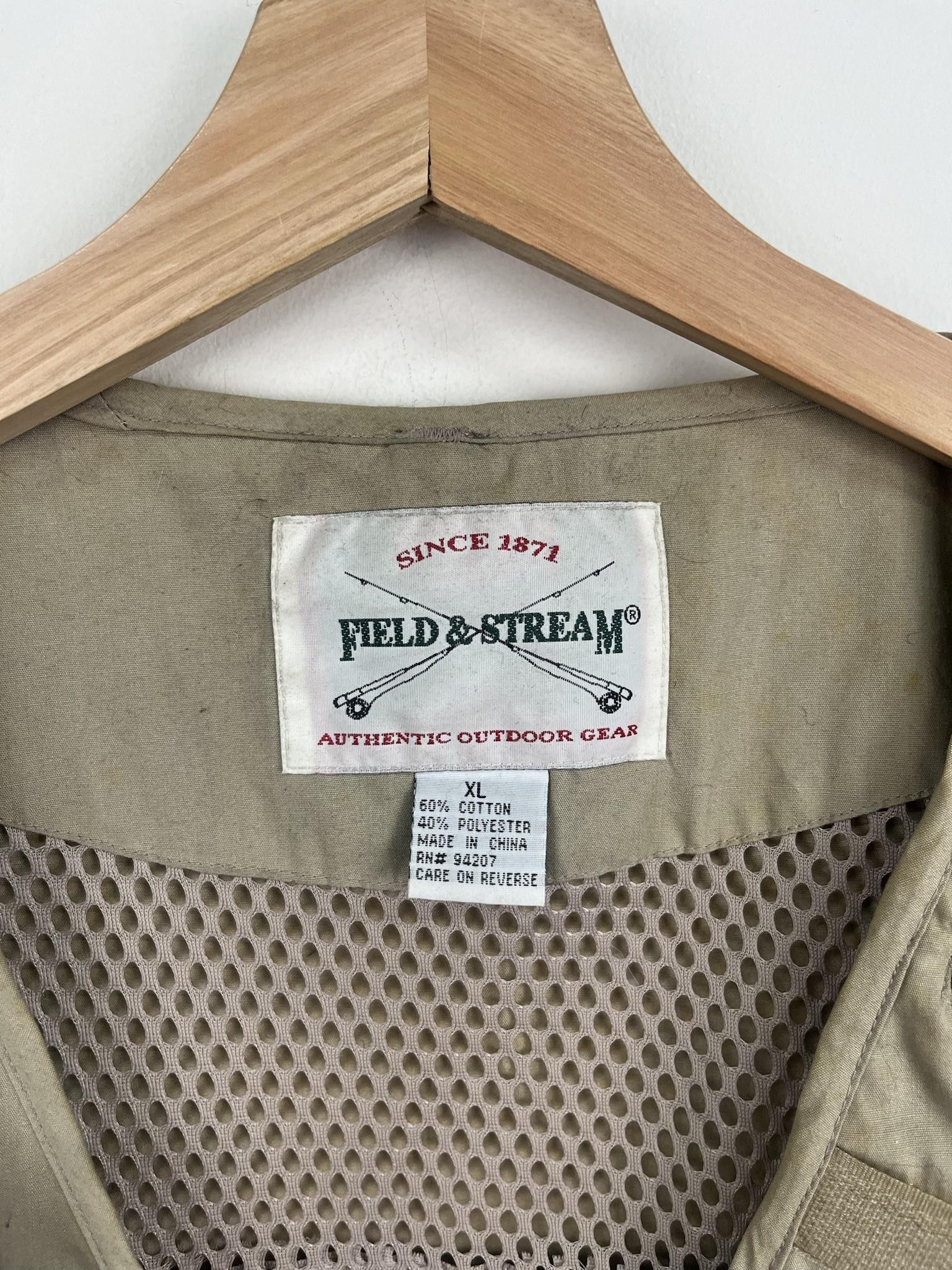 Streetwear × Vintage Vintage NWT Field and Stream Fishing Vest | Grailed