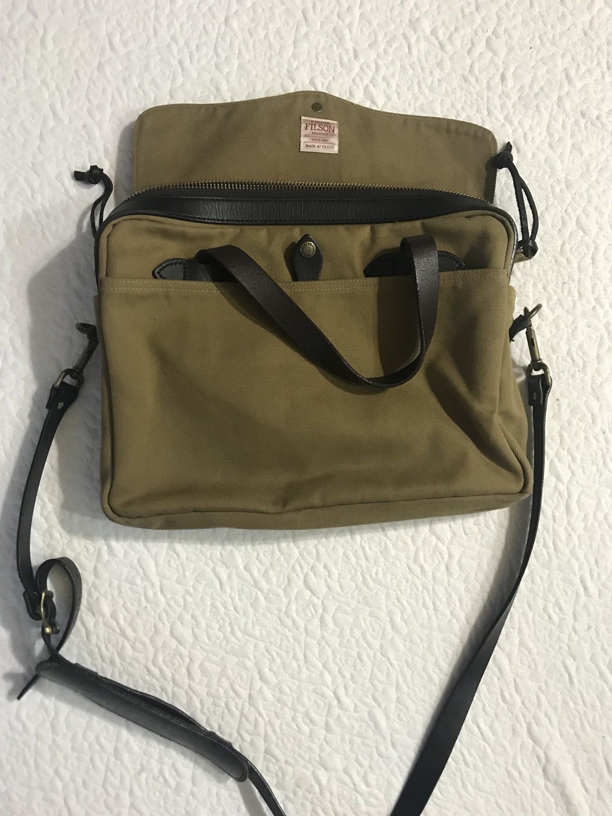 Filson Original Briefcase 256 - Tan color | Grailed