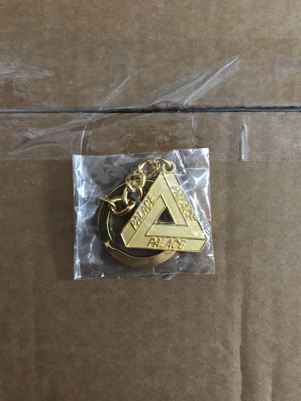 Palace GOLD PALACE KEYCHAIN | Grailed