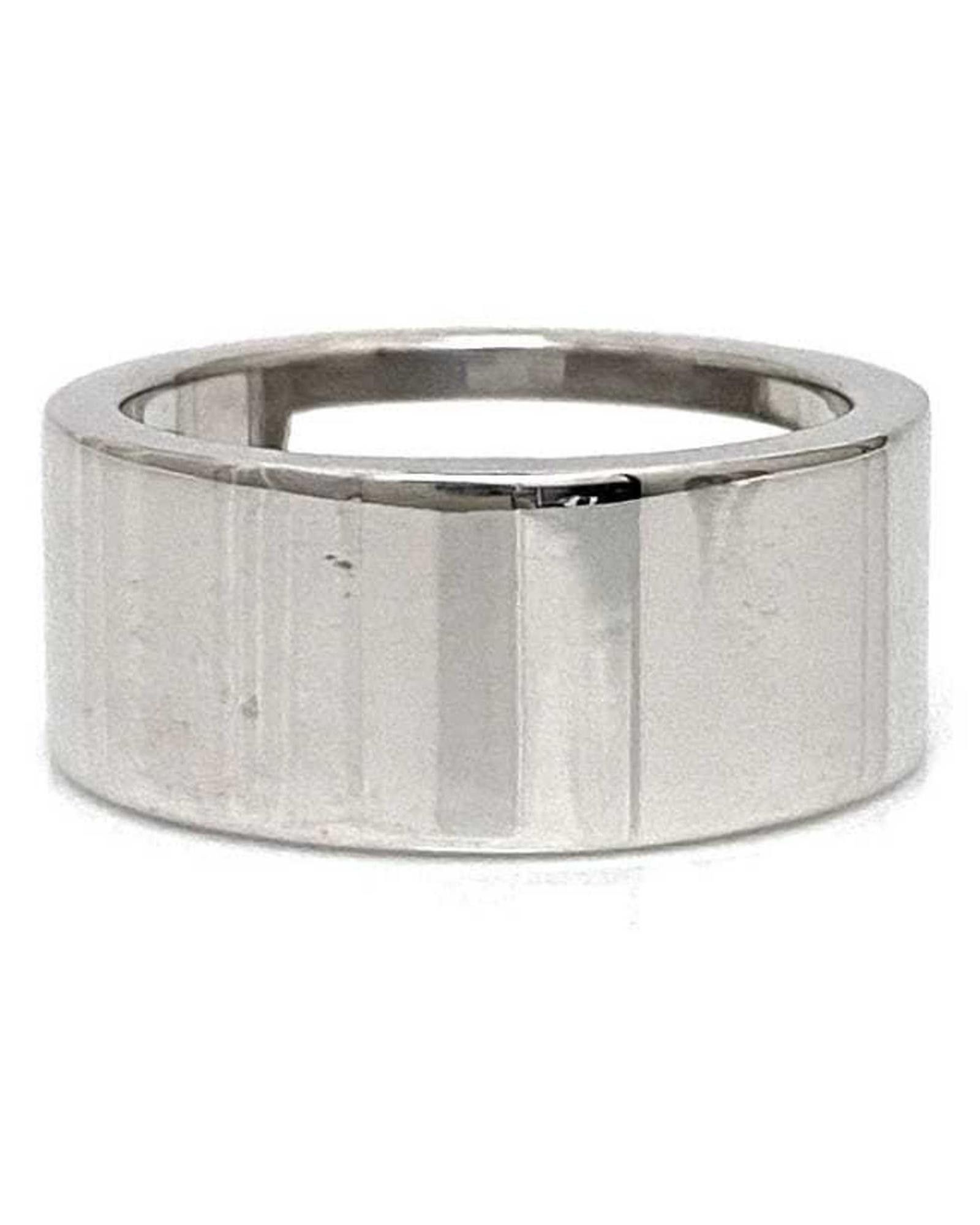 Gucci Sophisticated Silver Anniversary Ring with Iconic Logo G | Grailed
