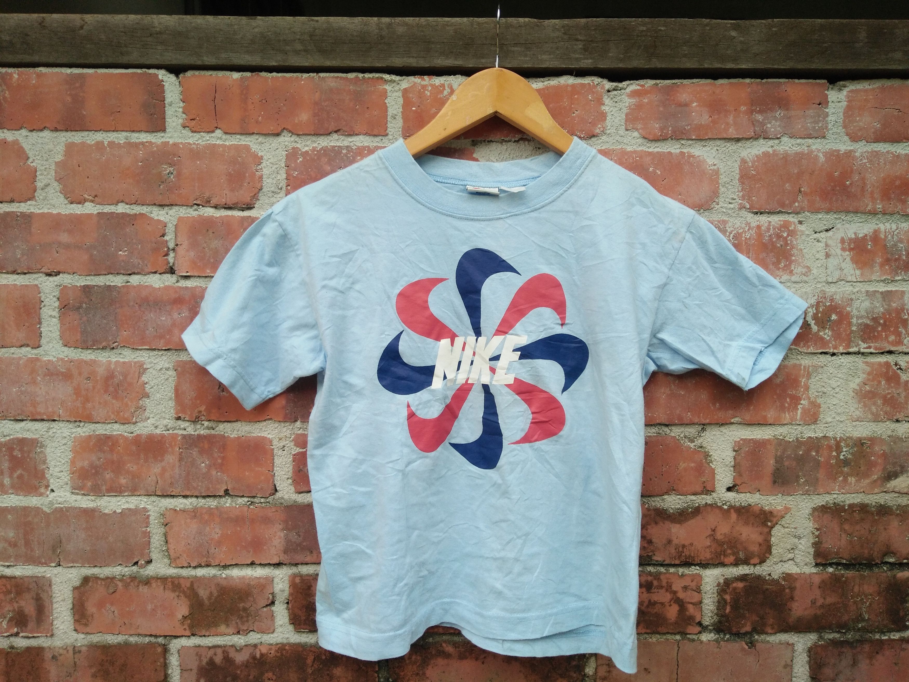 Nike Vintage Nike Pinwheel shirt | Grailed