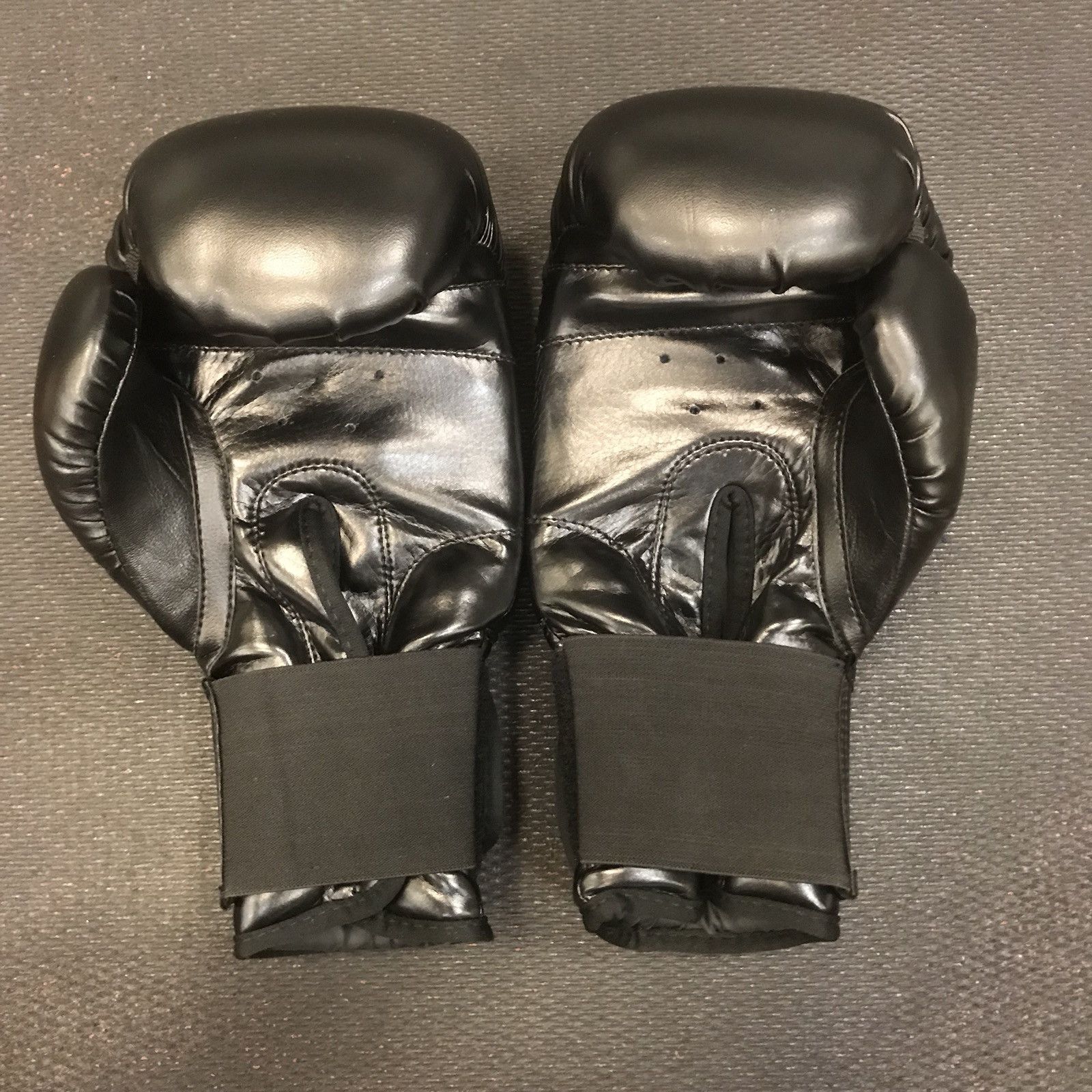 Nike Nike “Just Do It” 30th Anniversary Boxing Gloves NYC EXCLUSIVE ...