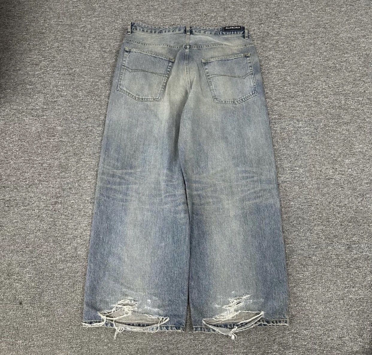 Balenciaga Balenciaga 24ss Baggy drawstring wide leg ripped jeans - DMC ...