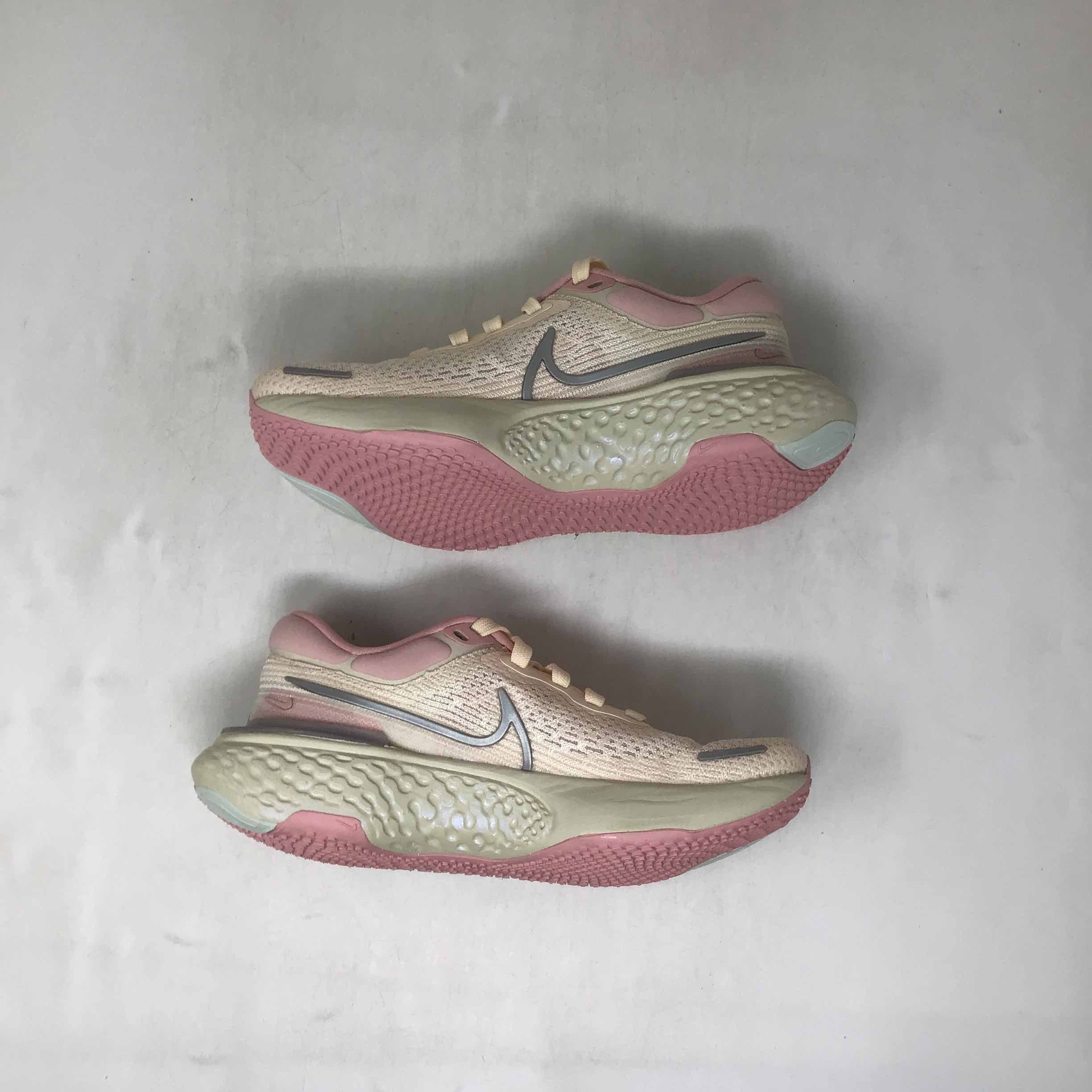 Nike Wmns ZoomX Invincible Run Flyknit Guava Ice Pink Glaze | Grailed