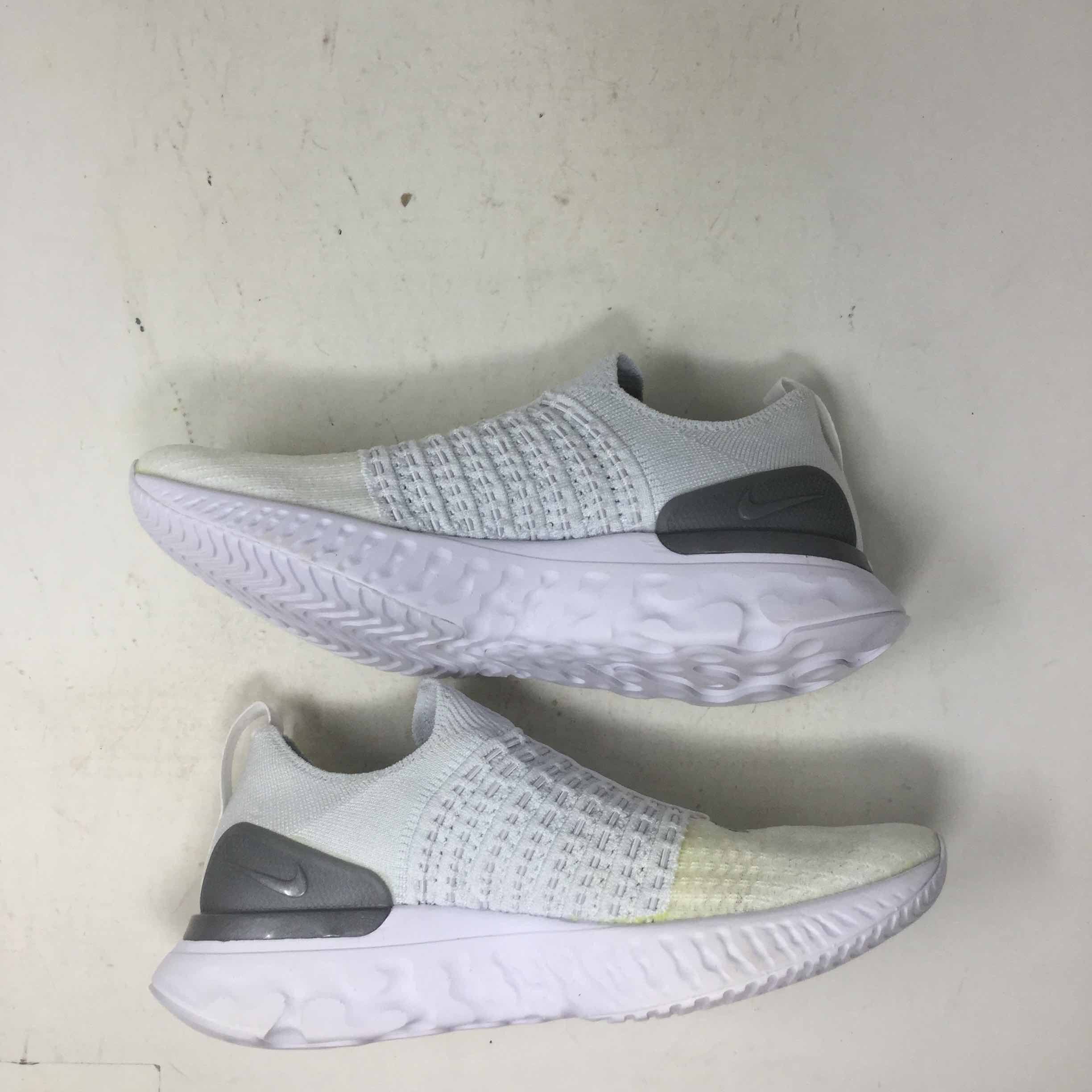 Nike Wmns React Phantom Run Flyknit 2 True White Silver | Grailed