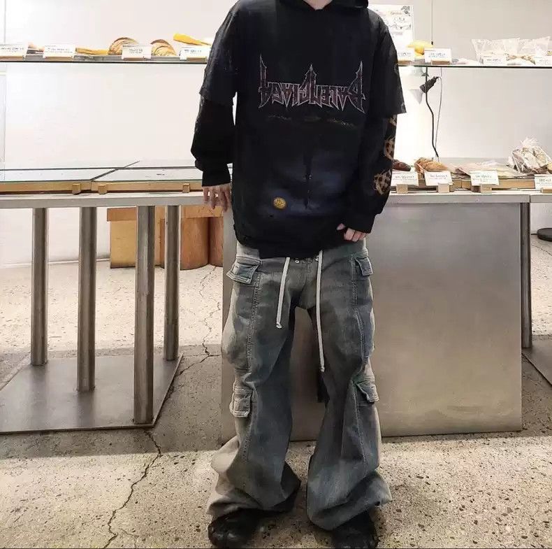 Balenciaga Balenciaga 23fw Inverted Iron Tower Mud Stained Damaged ...