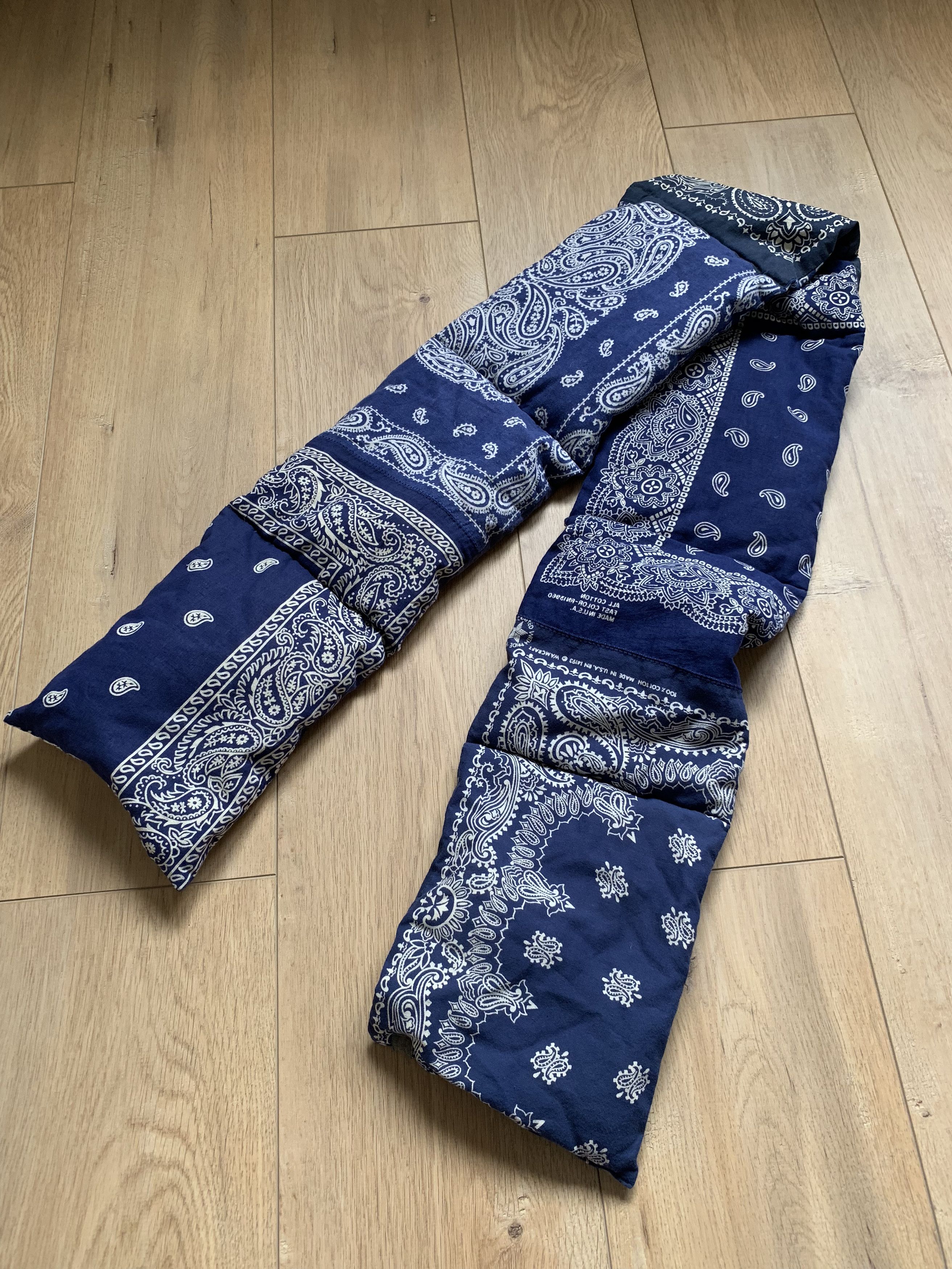 Visvim Down Muffler - Navy | Grailed