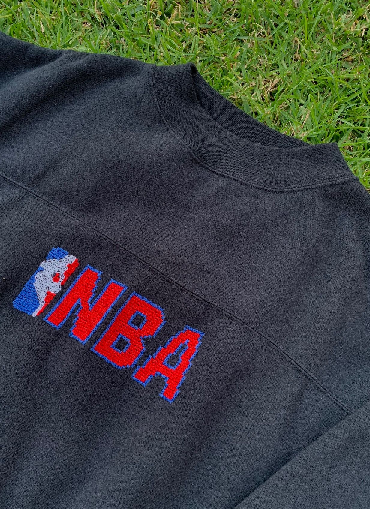 NBA × Vintage VINTAGE 90's NBA PRO SPIRIT EMBROIDERED CREWNECK MEN'S ...