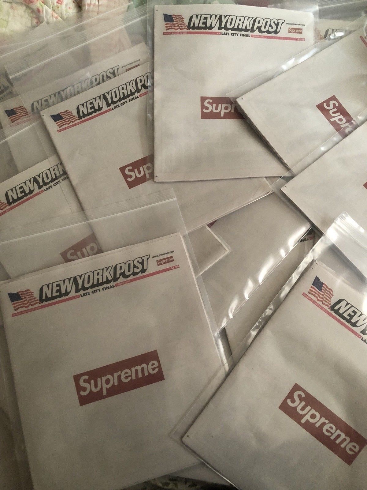 Supreme Supreme X New York Post Newspaper Box Logo 2018 ONE SIZE | Grailed