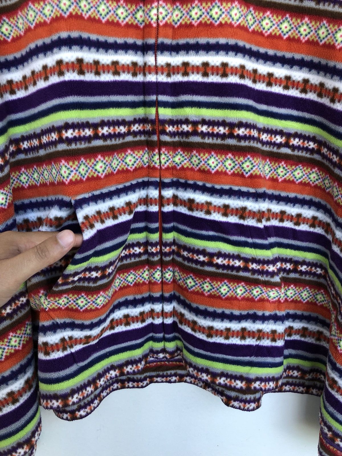 Uniqlo Uniqlo Poncho Fleece Multicolour Design | Grailed
