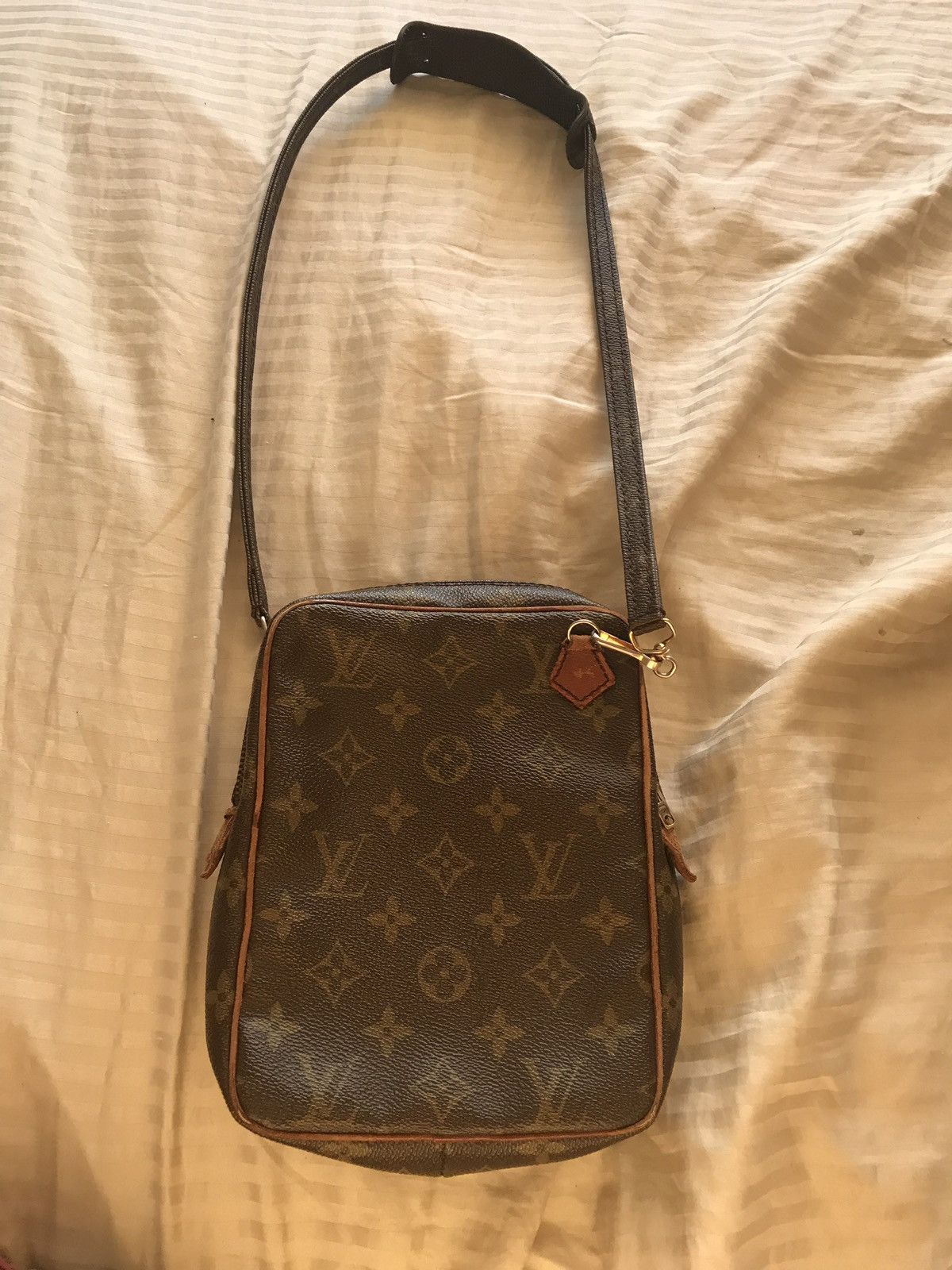 Louis Vuitton Louis Side Bag | Grailed