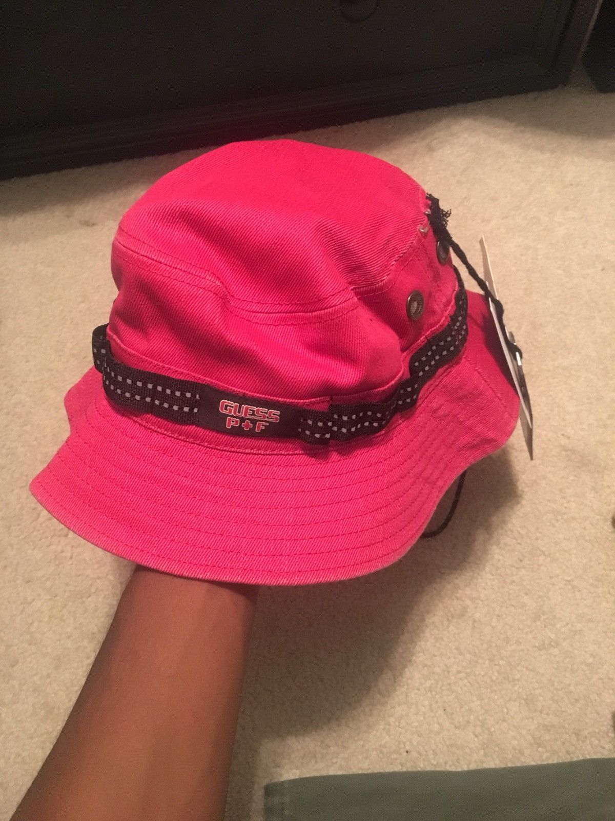 Guess Places + Faces X Guess bucket hat | Grailed