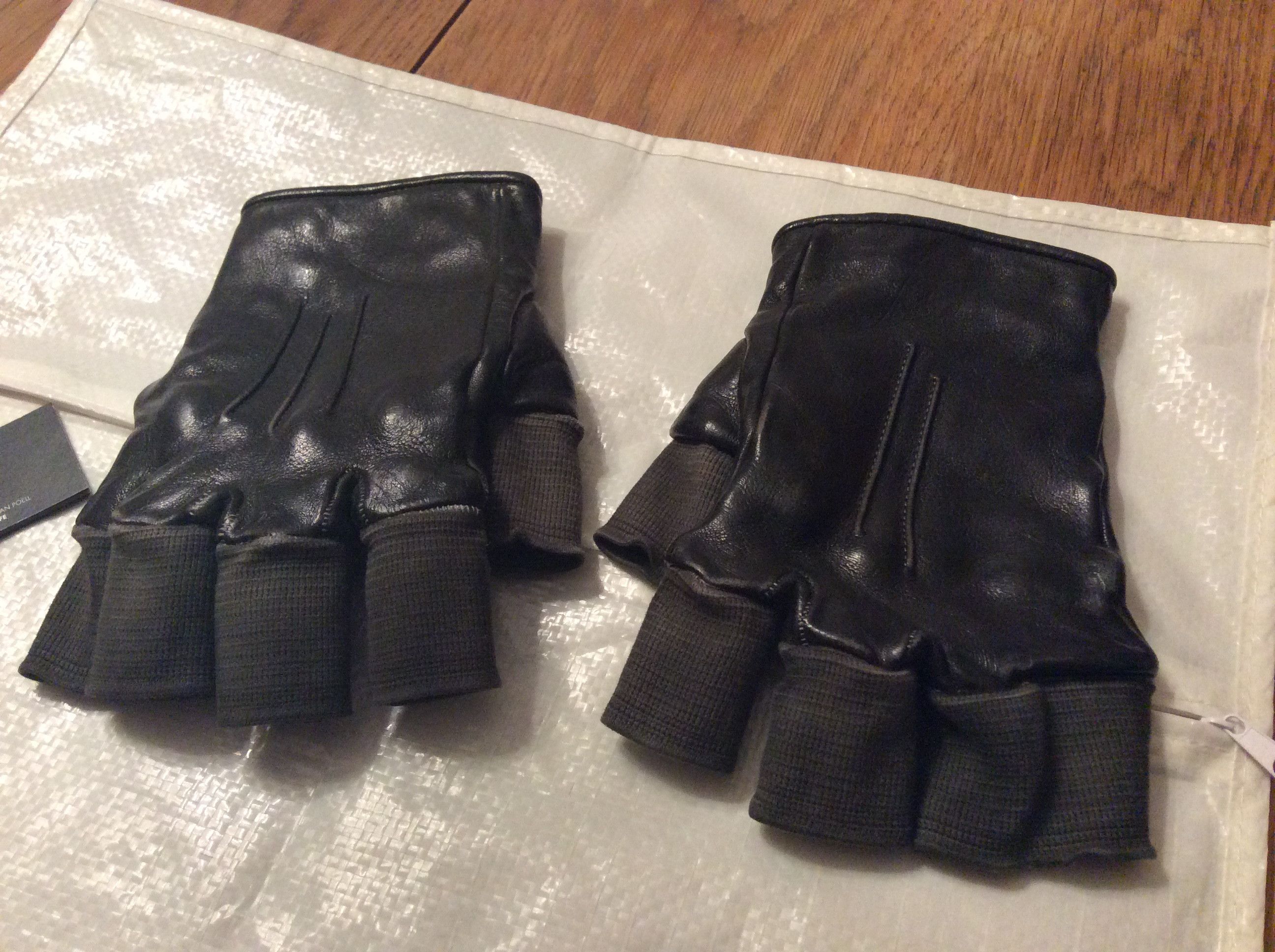 Carol Christian Poell CCP Gloves | Grailed