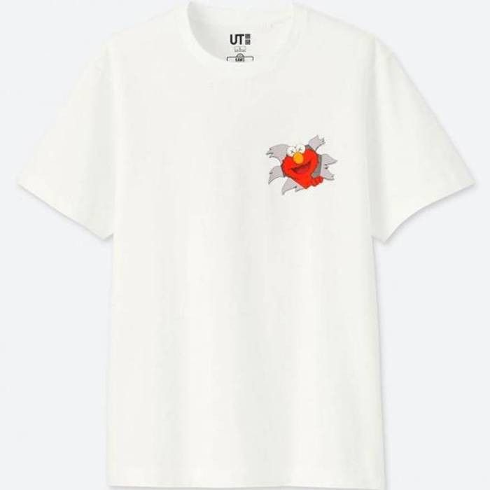 Uniqlo KAWS x Sesame Street Elmo Chest Tee | Grailed