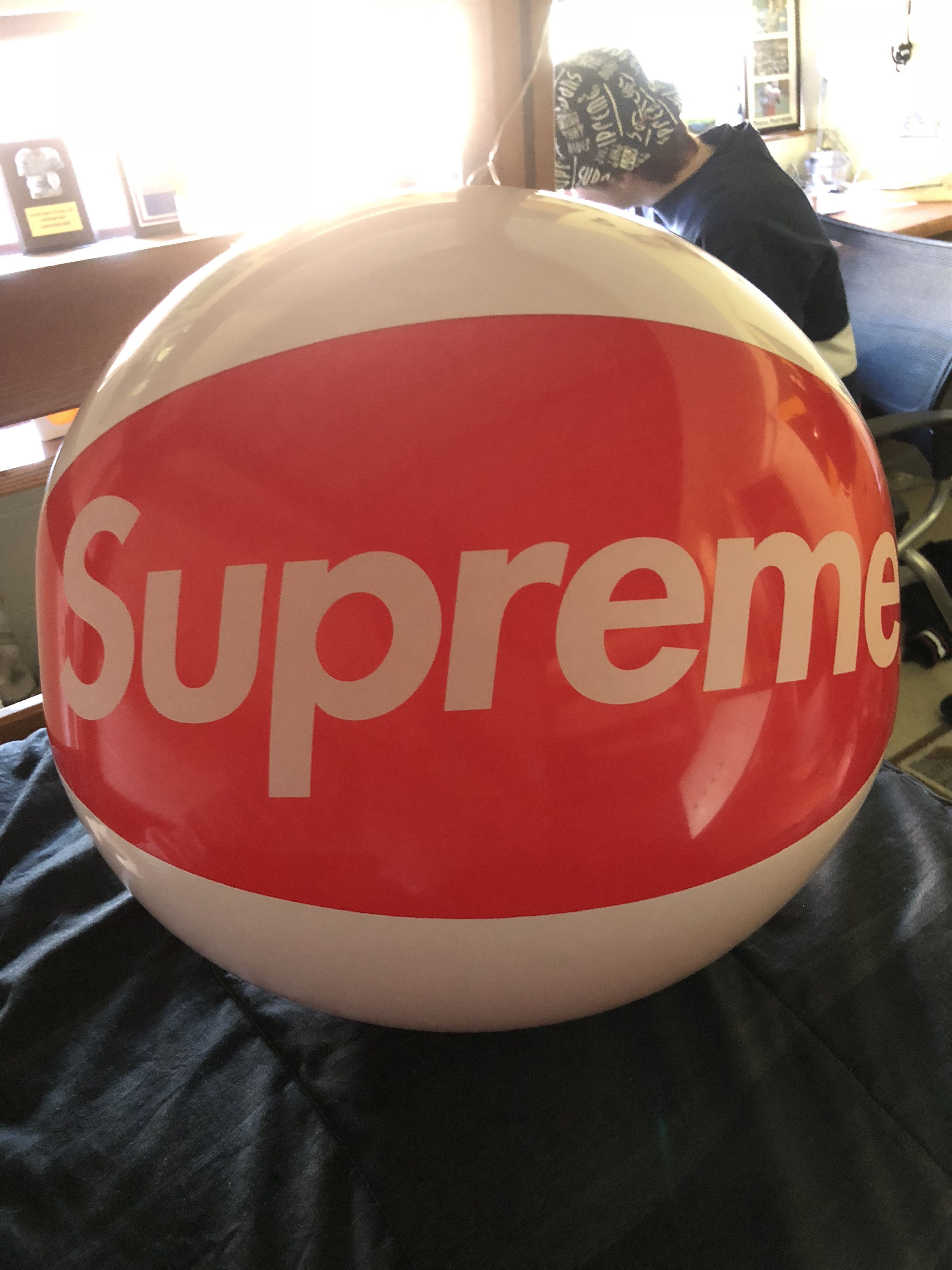 Supreme SUPREME BEACH BALL | Grailed
