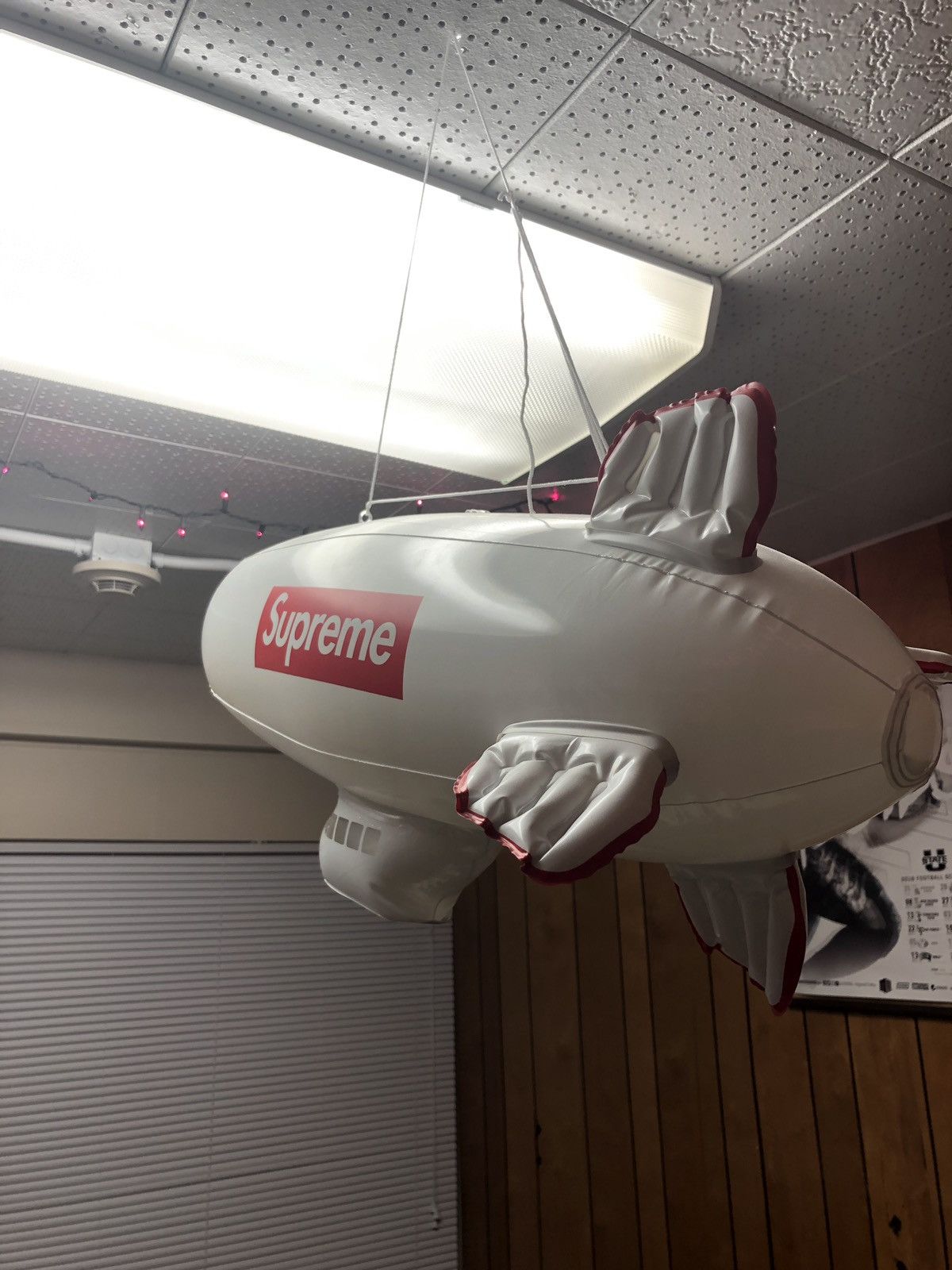 Supreme Supreme Blimp | Grailed