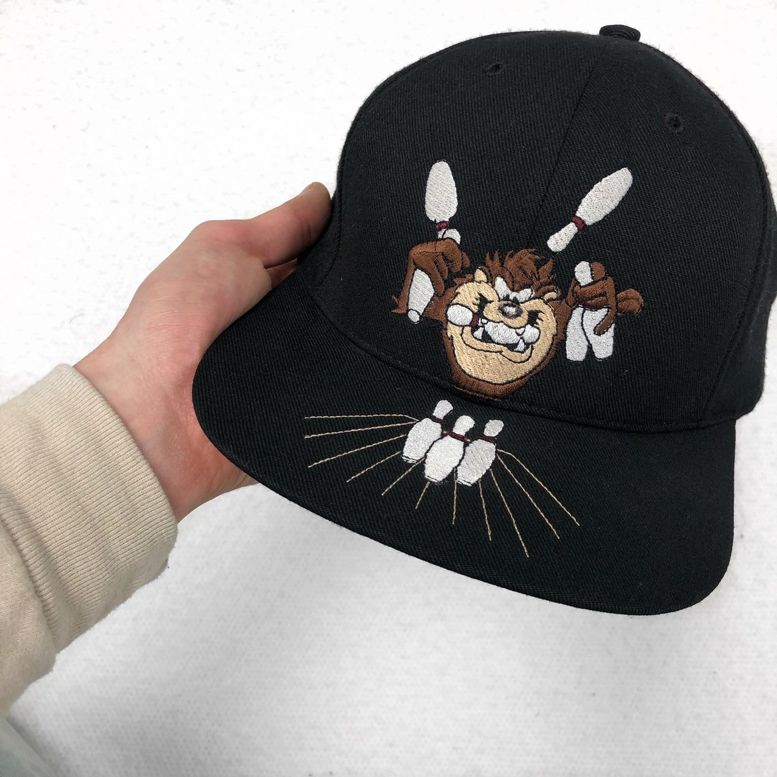 Vintage × Warner Bros 1996 Vintage TAZ Bowling Pins Hat | Grailed