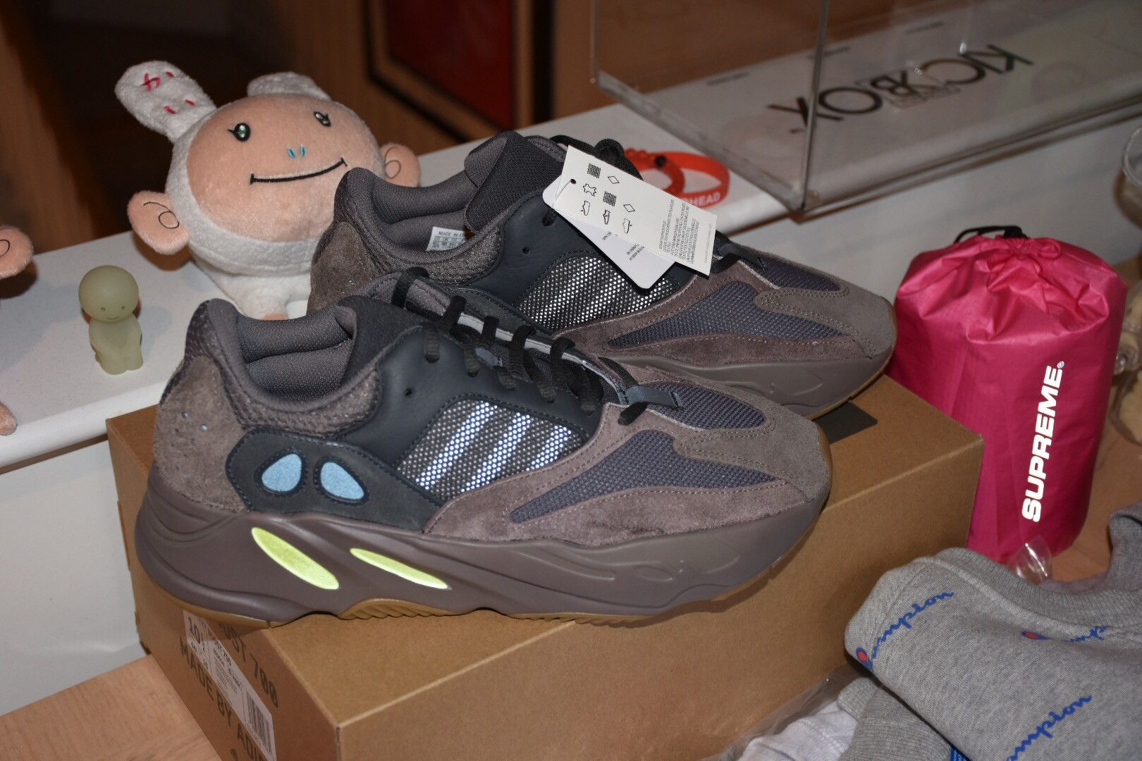 Adidas Muave Yeezy 700 Wave runner | Grailed